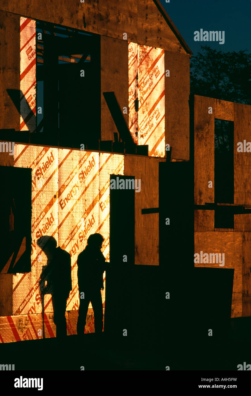 Residential New Home Construction Site And Worker Stock Photo - Alamy
