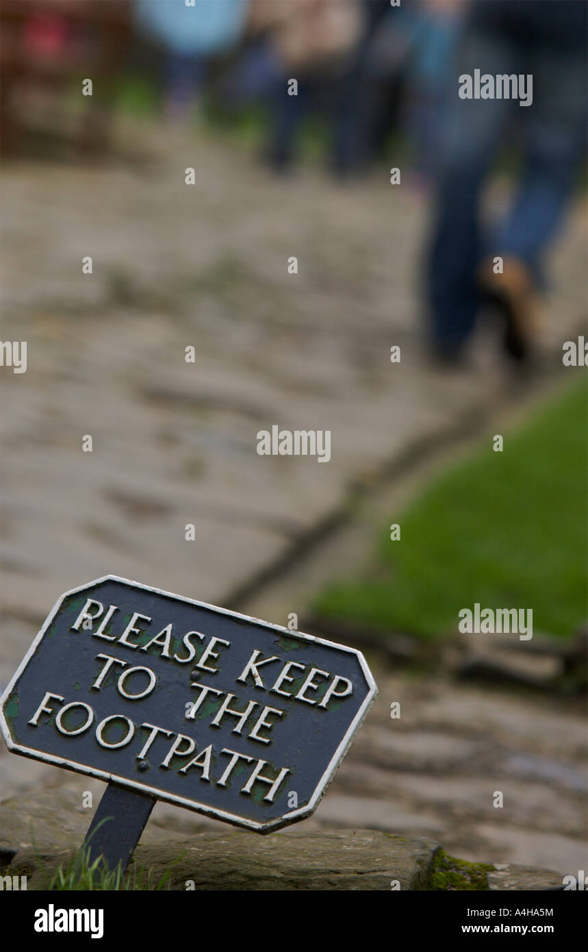 Keep off the pavement hi-res stock photography and images - Alamy