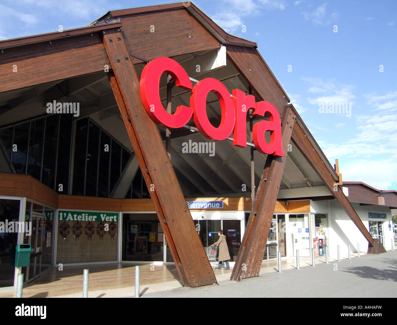 Cora hypermarket hi-res stock photography and images - Alamy