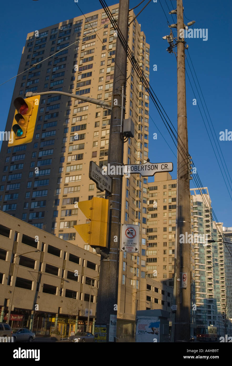Harbourfront housing hi-res stock photography and images - Alamy