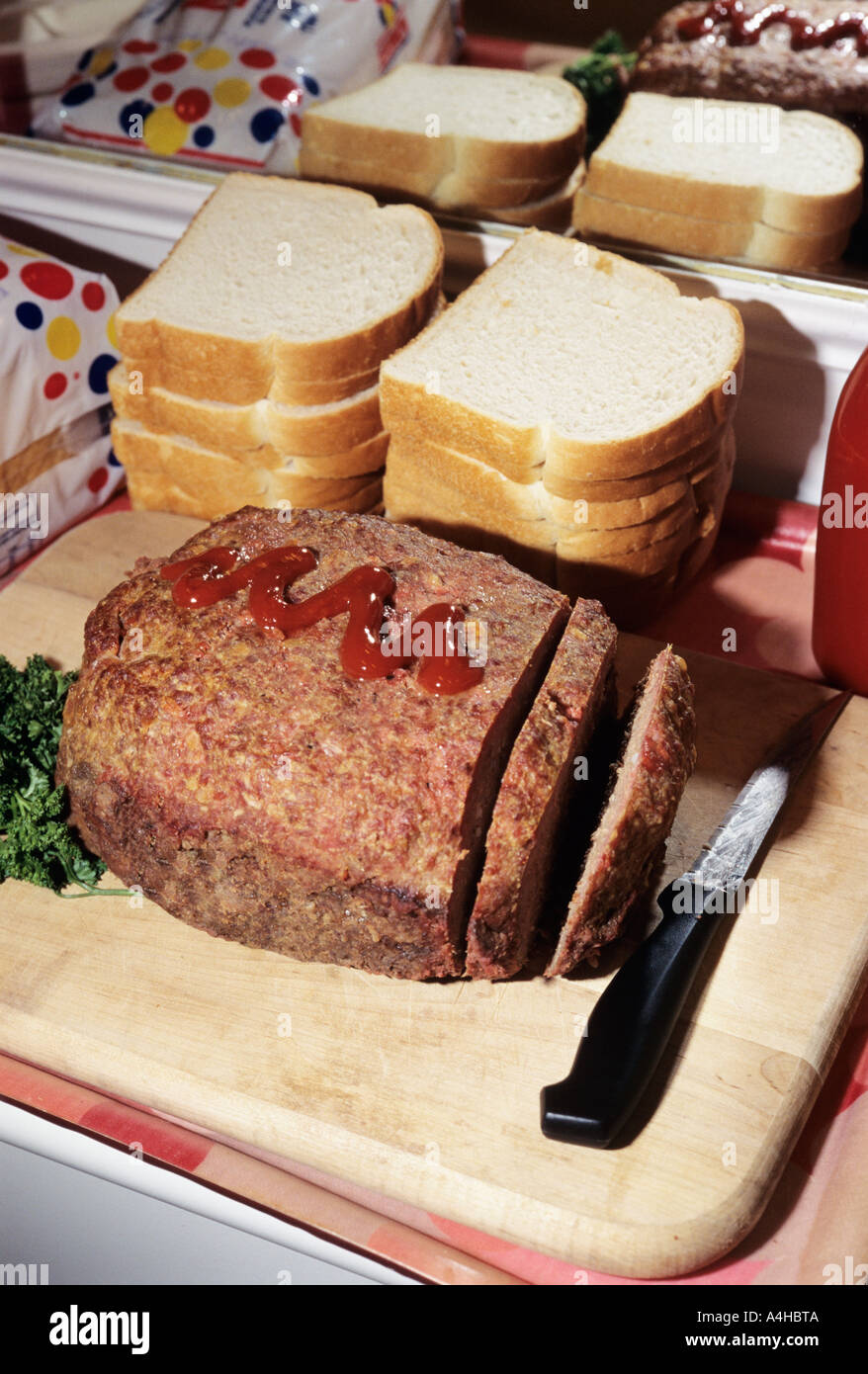 SLICED MEATLOAF, BREAD AND KETCHUP Stock Photo - Alamy