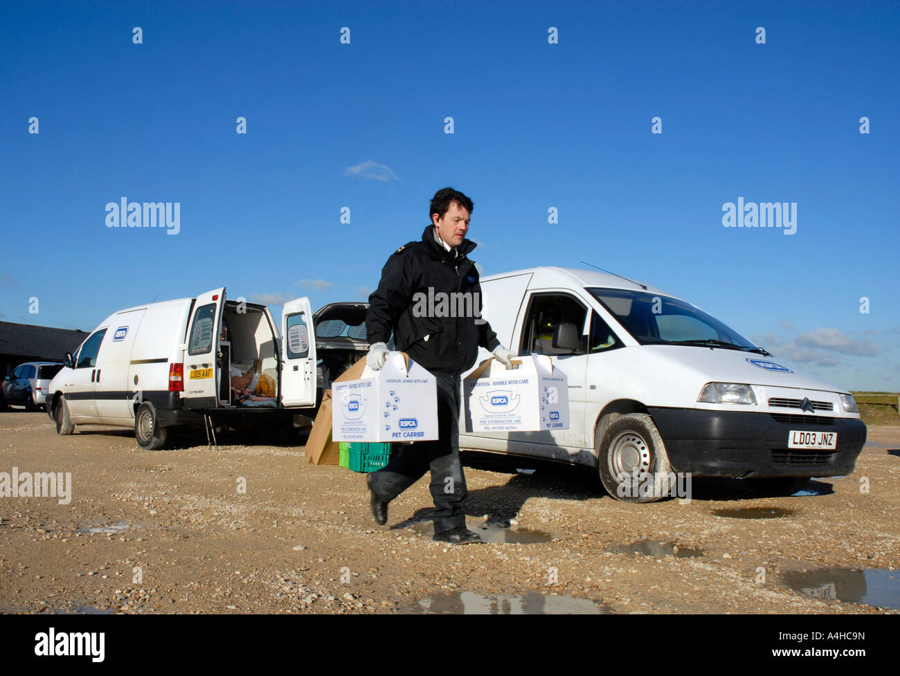 Rspca inspector hi-res stock photography and images - Alamy