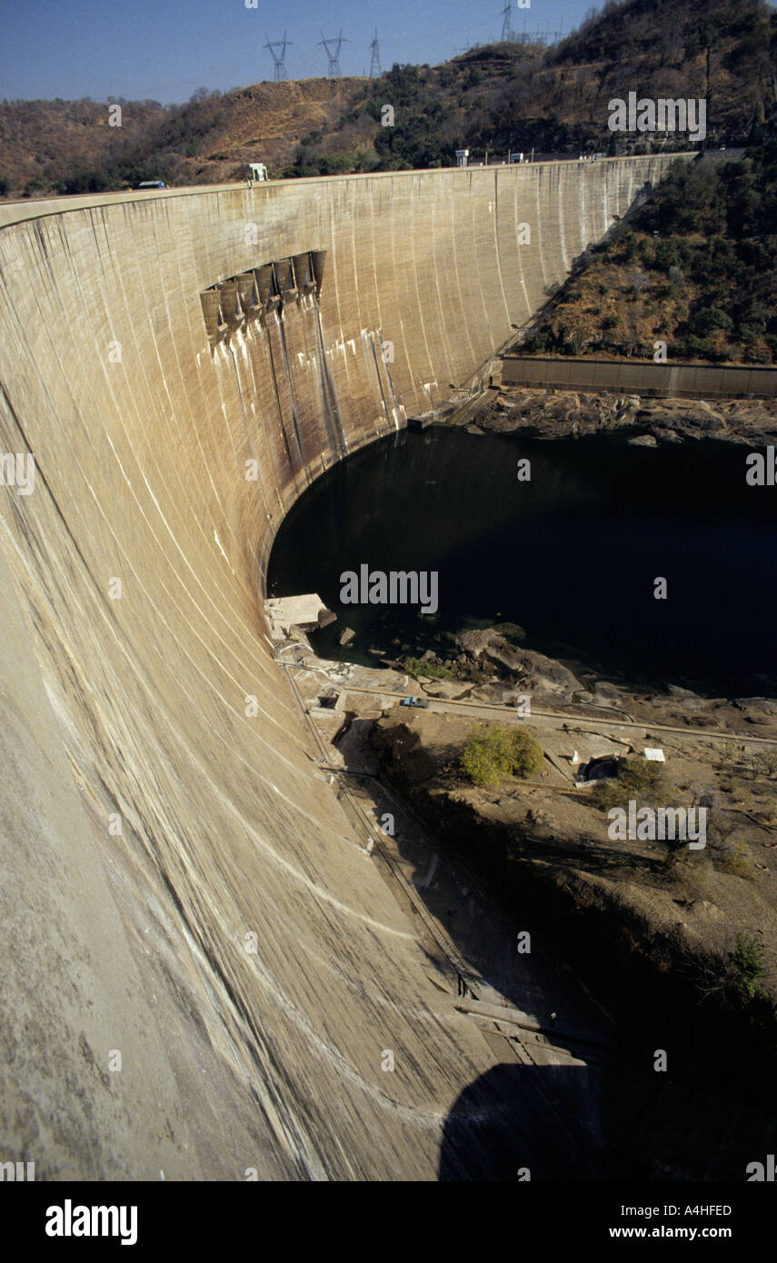 Kariba dam hi-res stock photography and images - Alamy