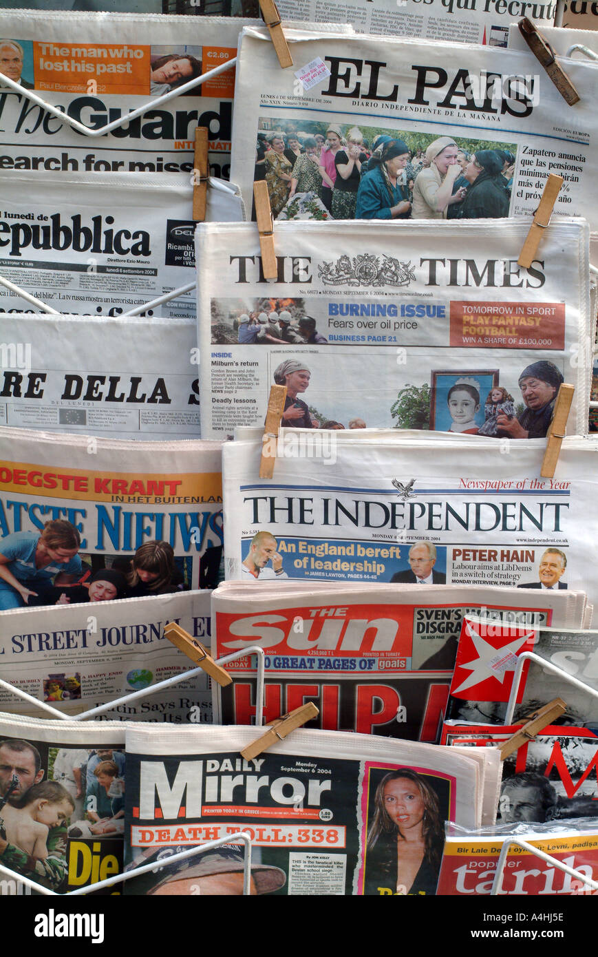 Foreign Newspapers High Resolution Stock Photography and Images - Alamy