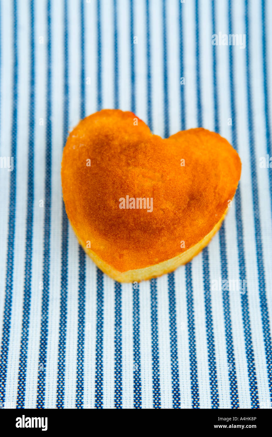 Heart shaped sponge cake Stock Photo - Alamy