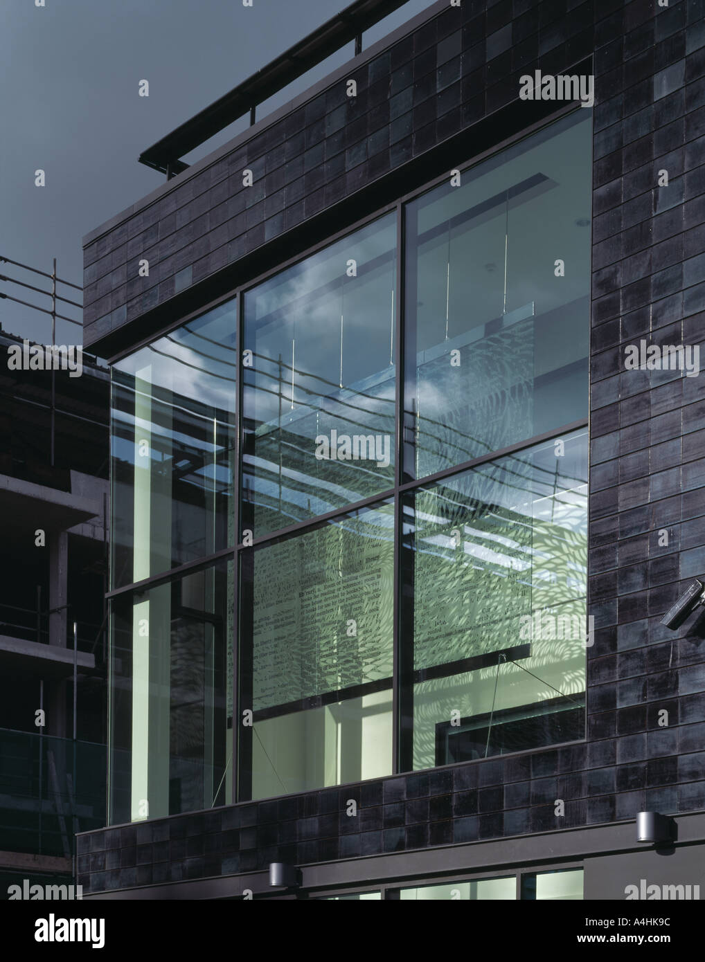 JUBILEE LIBRARY EXTERIOR DETAIL AT NIGHT Stock Photo - Alamy