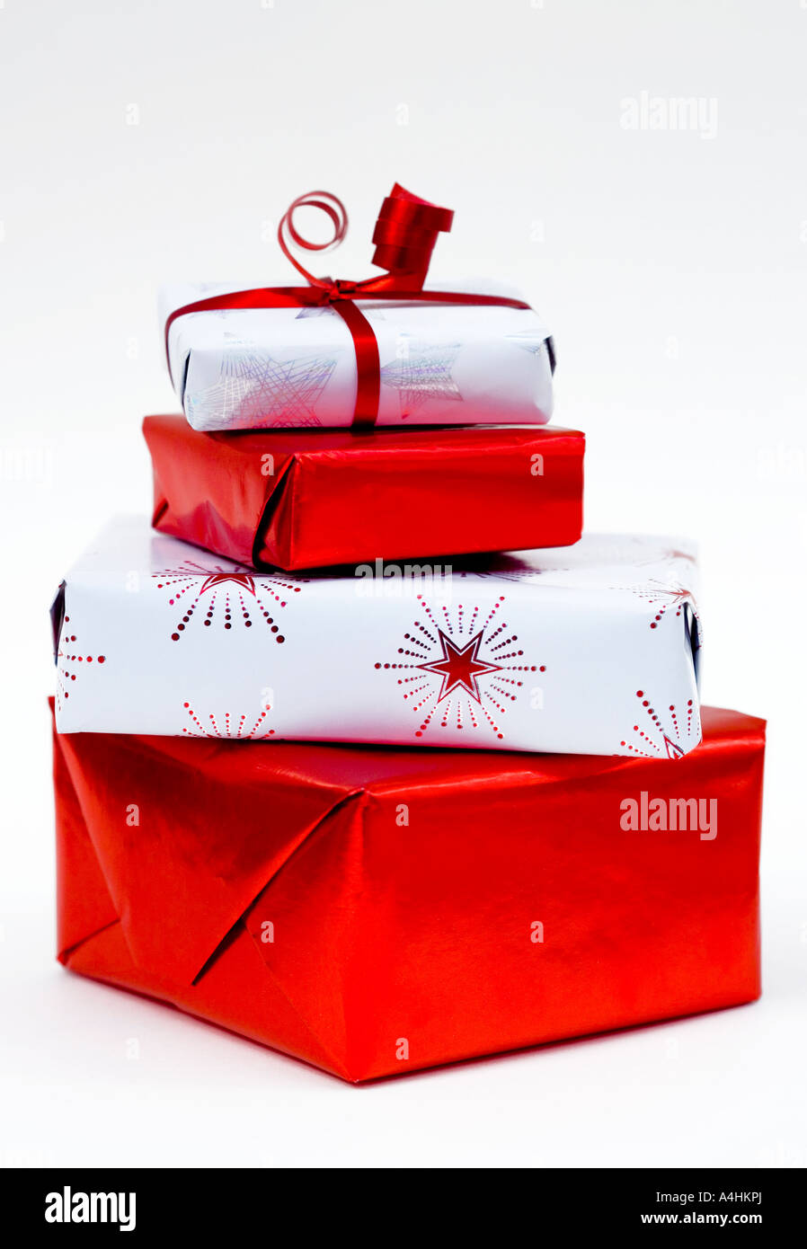 Christmas parcels hi-res stock photography and images - Alamy