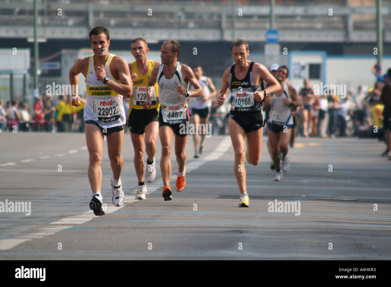 Fighting runner hi-res stock photography and images - Alamy