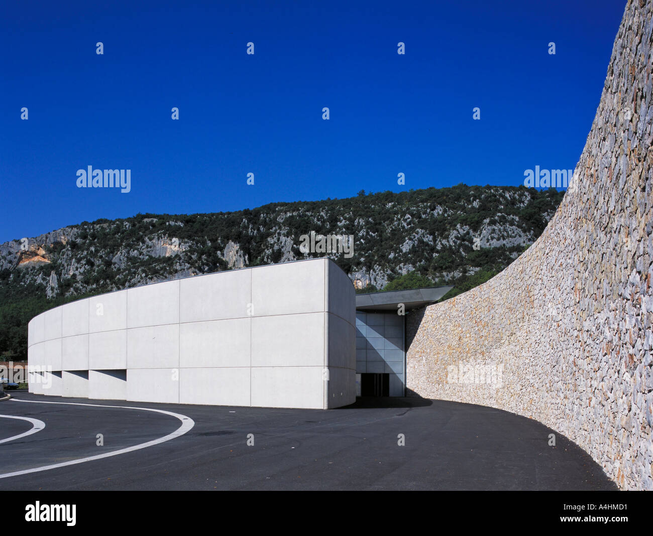MUSEE PREHISTOIRE MUSEUM OF PREHISTORY Stock Photo - Alamy