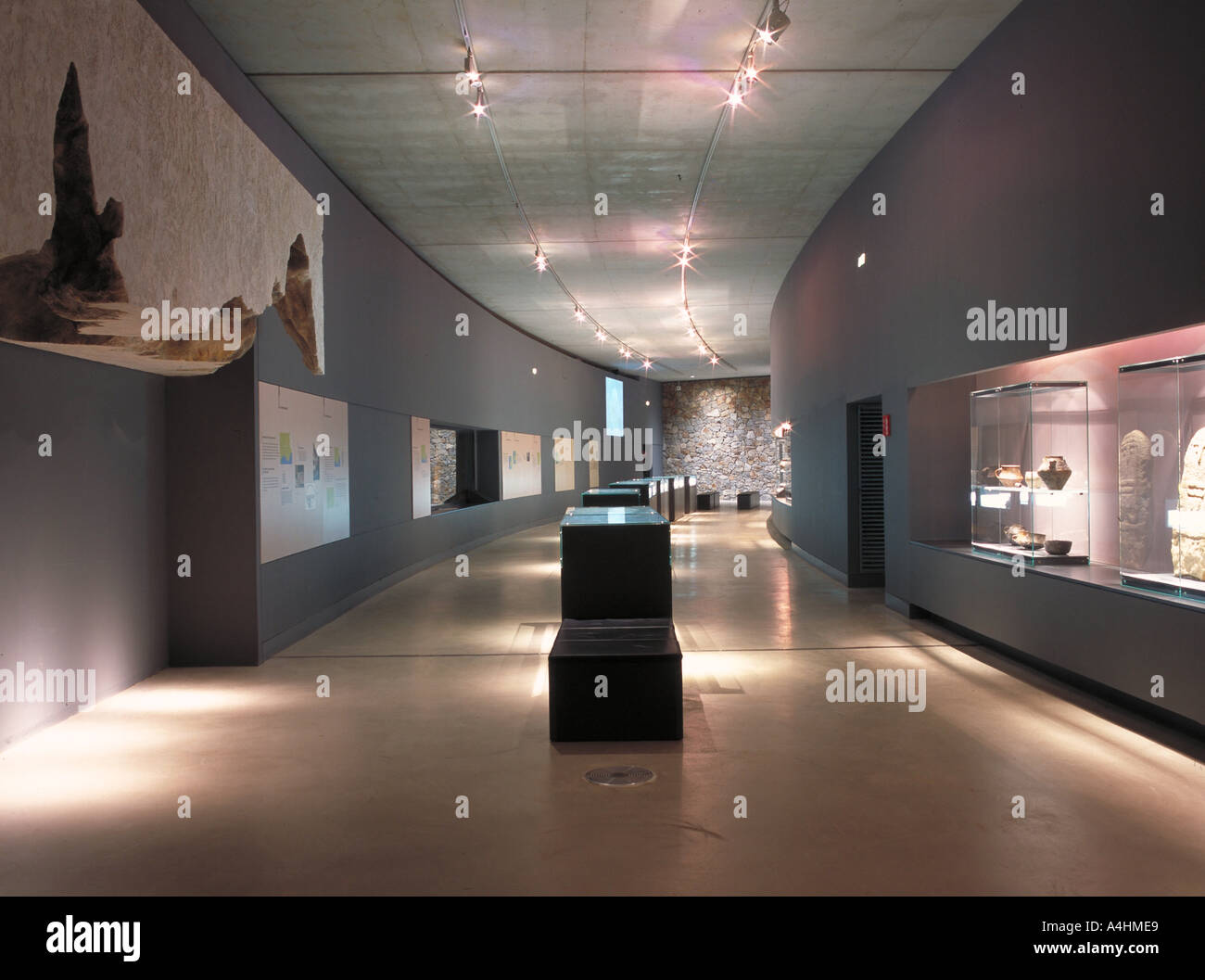MUSEE PREHISTOIRE MUSEUM OF PREHISTORY Stock Photo - Alamy