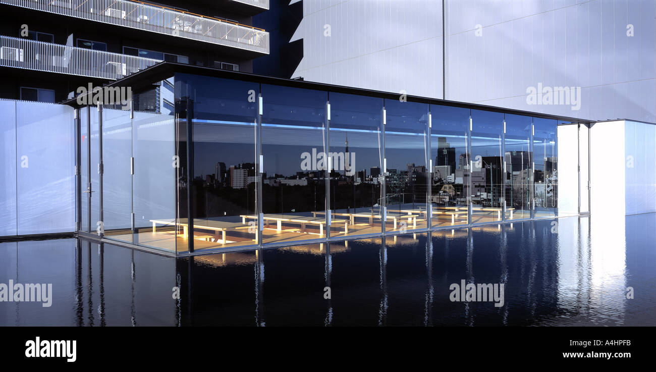 Stainless steel temple hi-res stock photography and images - Alamy