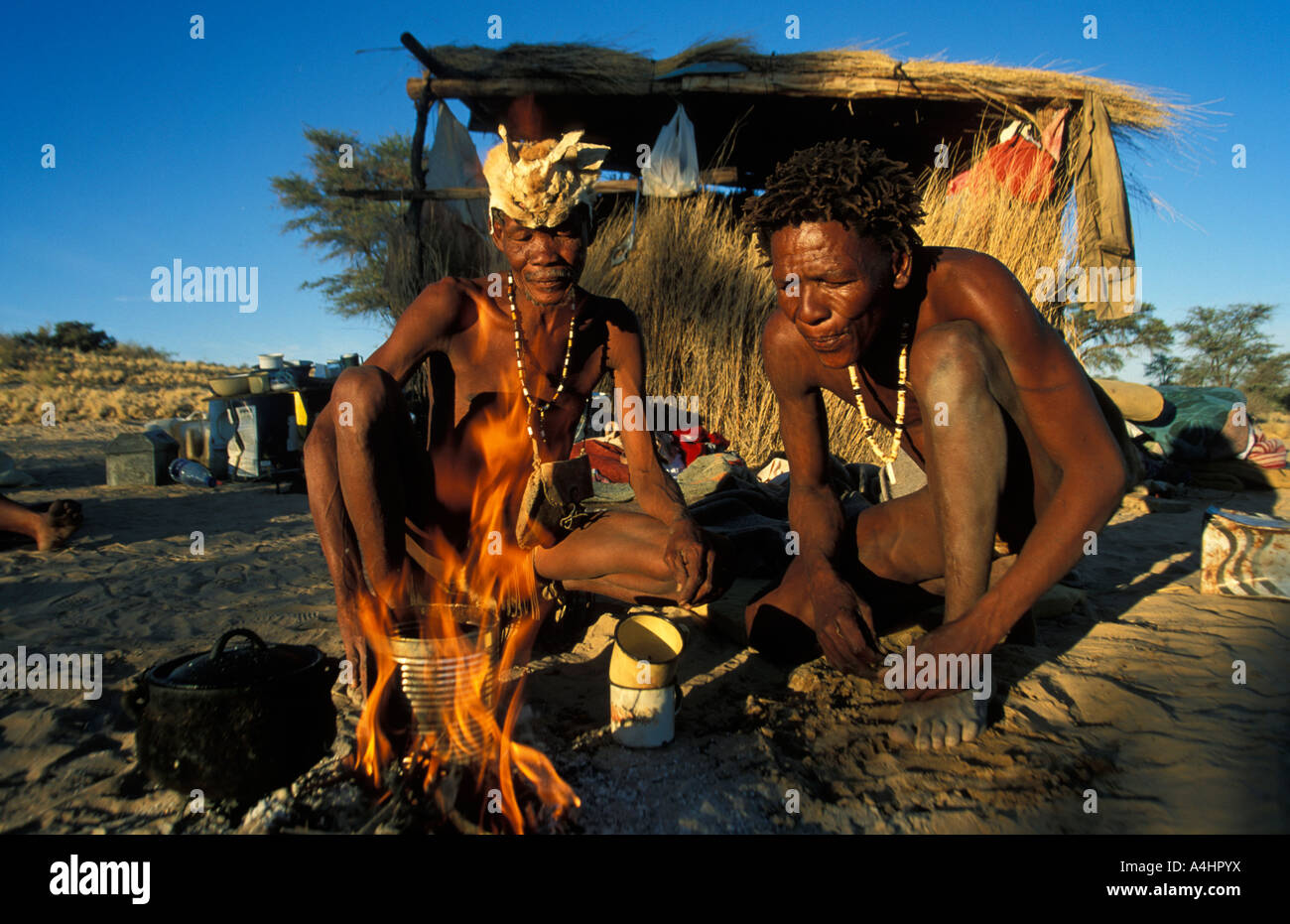 Bushmen (san) cooking hi-res stock photography and images - Alamy