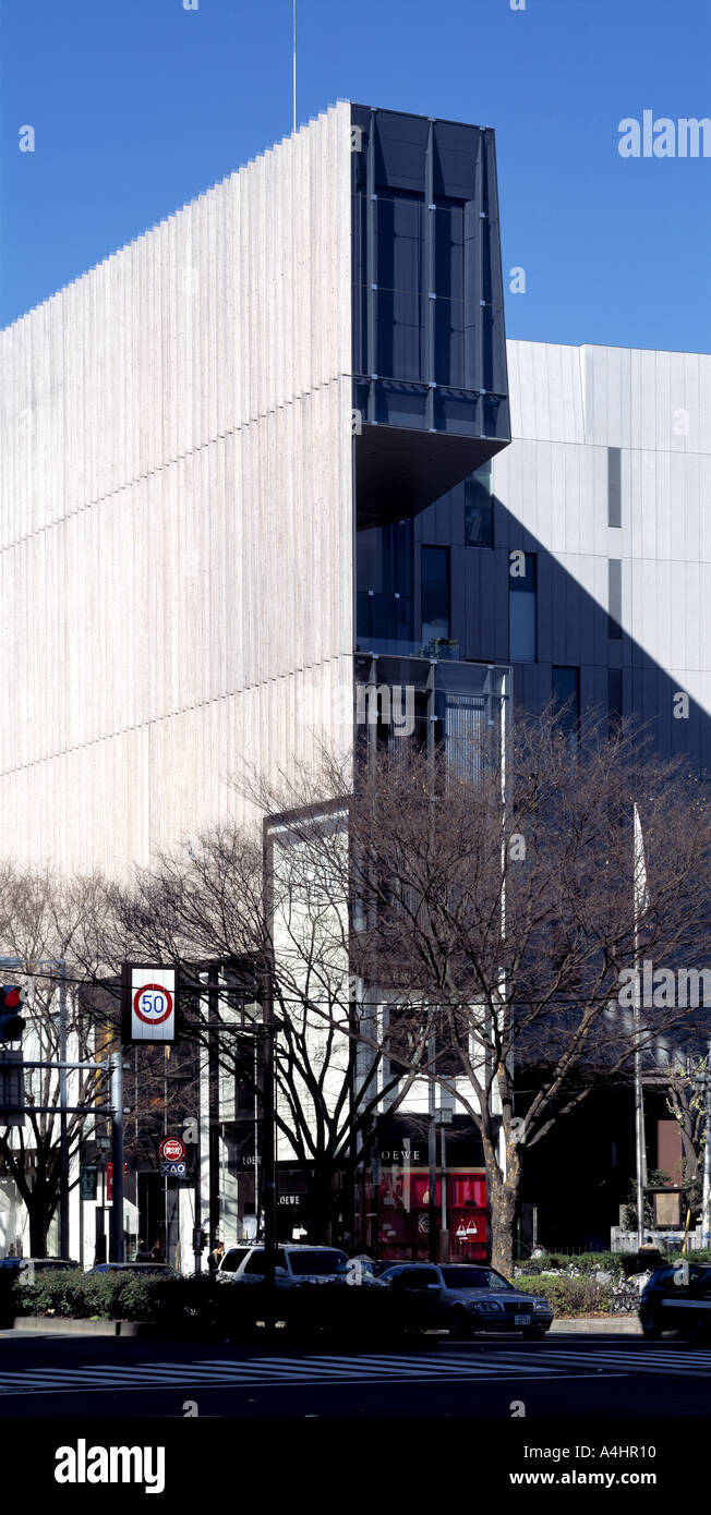 Kengo kuma building omotesando hi-res stock photography and images - Alamy