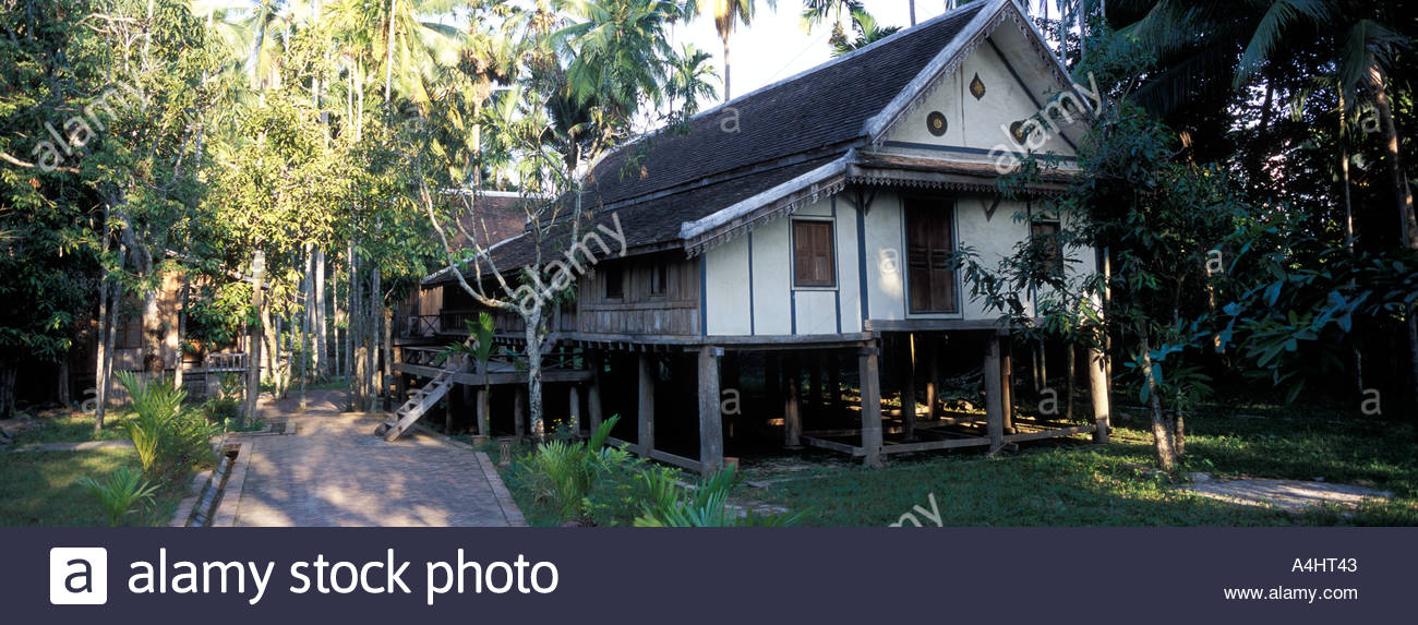 Traditional style wooden lao house hi-res stock photography and images ...