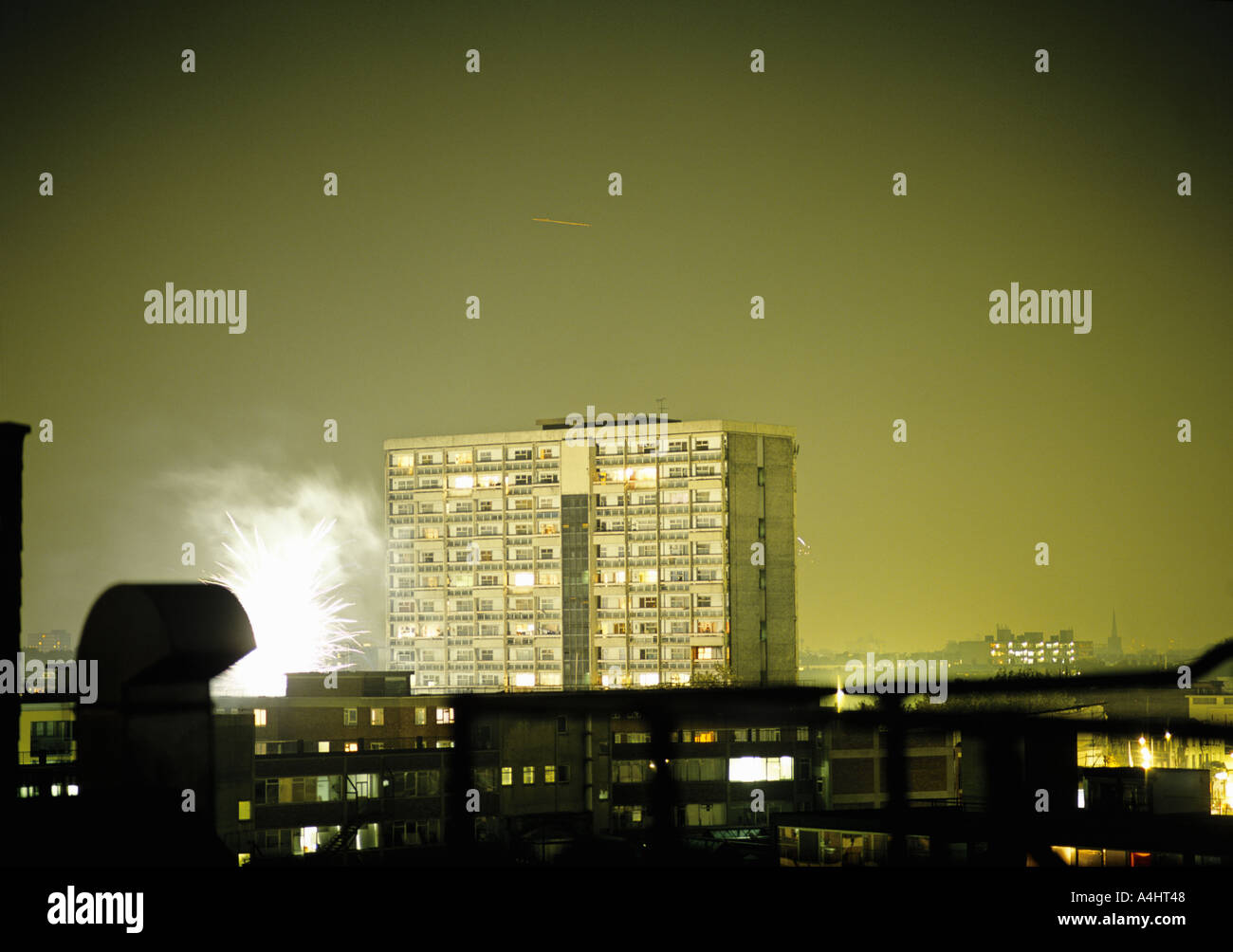 Firework explosion london hi-res stock photography and images - Alamy