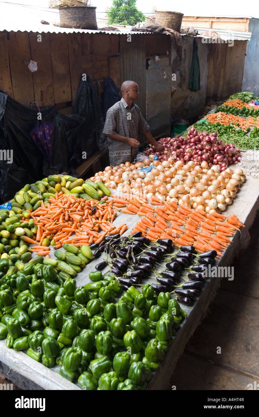 Vegetable stall in the market at Lilongwe Malawi Africa Stock Photo - Alamy