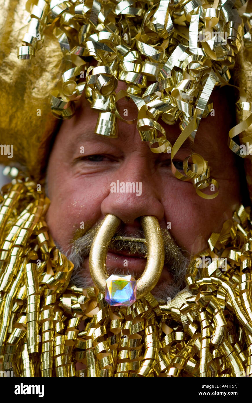 Throwing mardi gras beads hi-res stock photography and images - Alamy