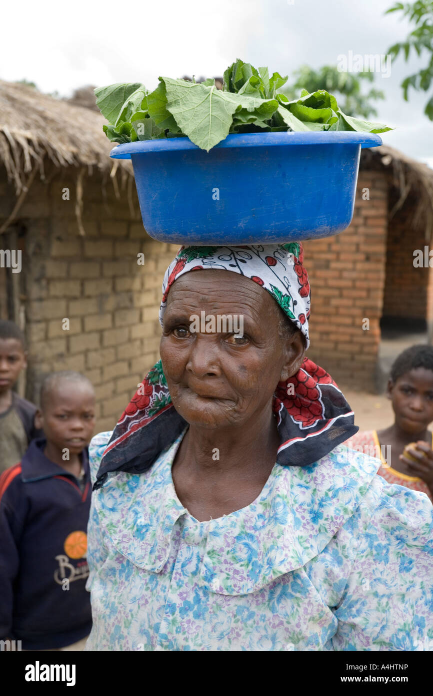 Toothless lady hi-res stock photography and images - Alamy