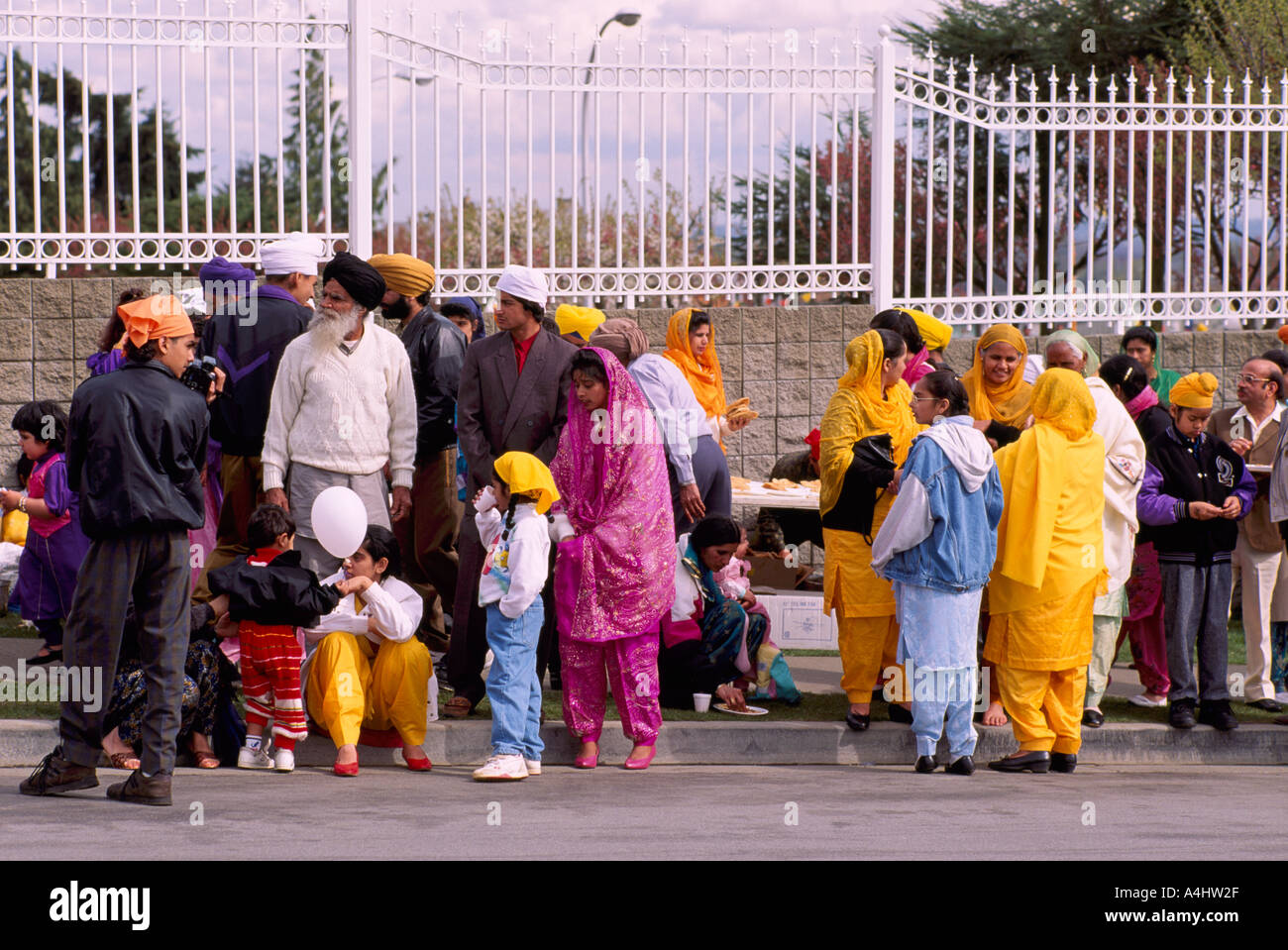 Celebrating sikh festivals hi-res stock photography and images - Alamy
