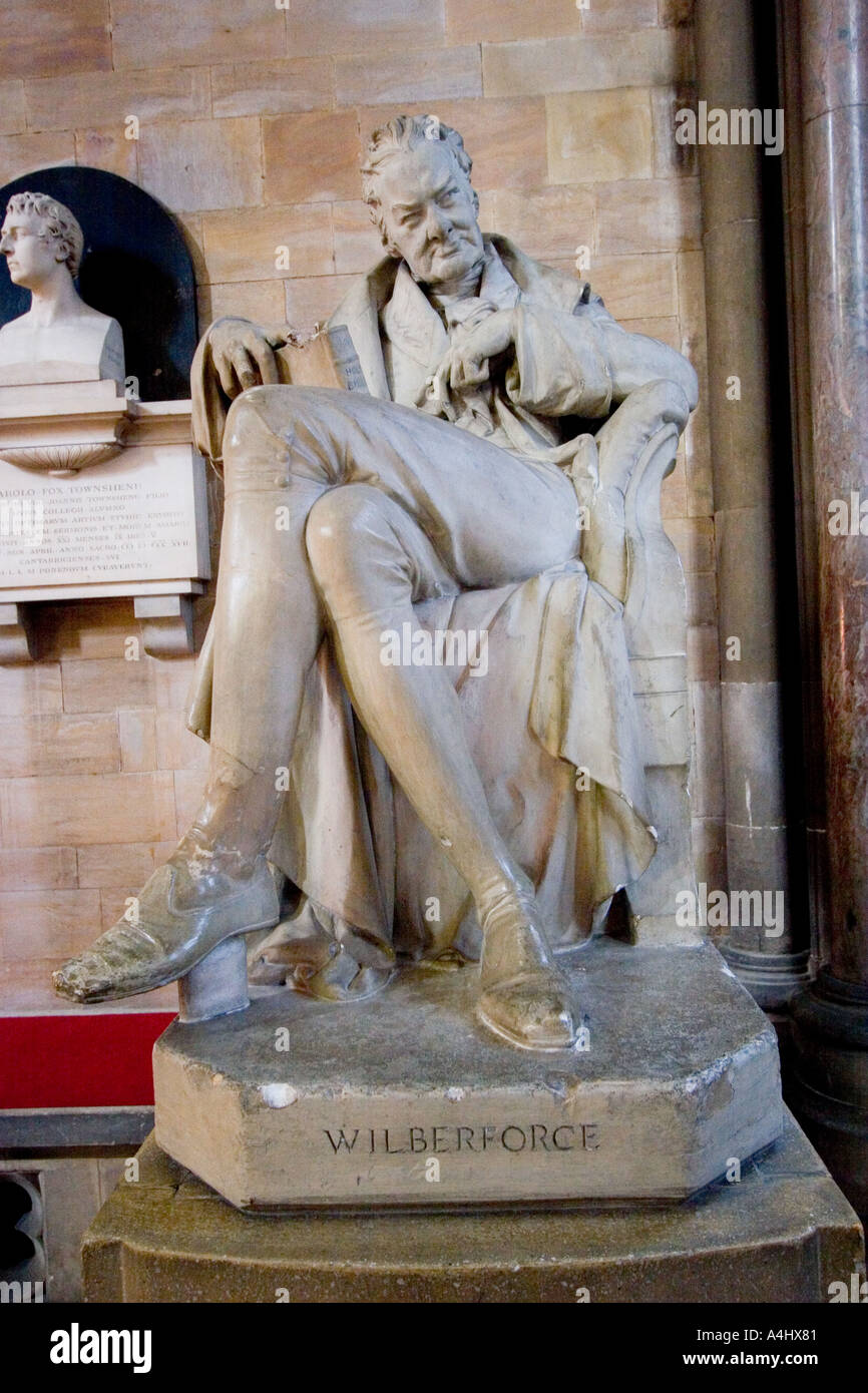 William wilberforce statue hi-res stock photography and images - Alamy