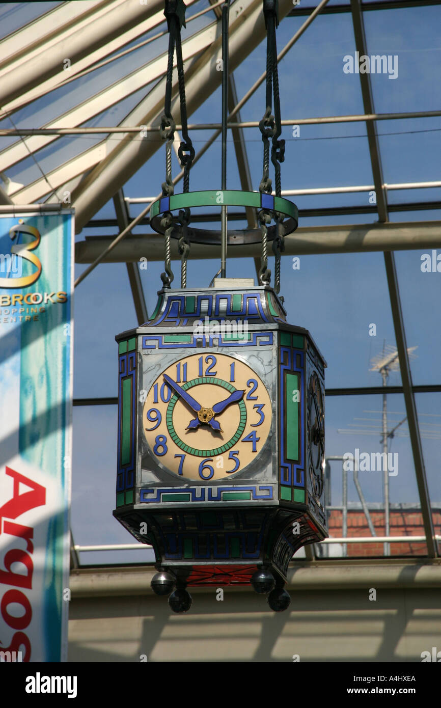 Ornamental Clock In Shopping Centre Stock Photo - Alamy