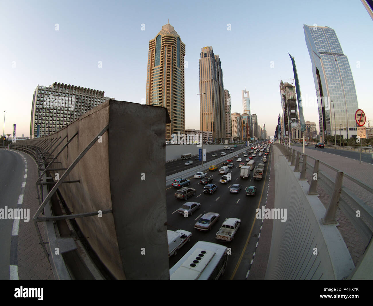 Dubai traffic jam hi-res stock photography and images - Alamy