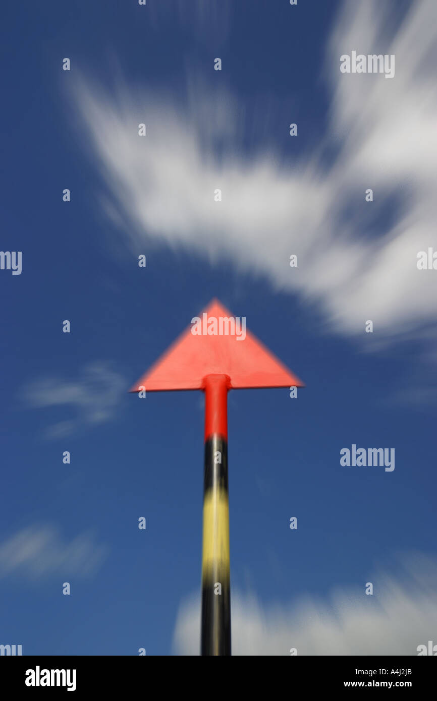 Clear direction red arrow sign point up upwards zoom Stock Photo - Alamy