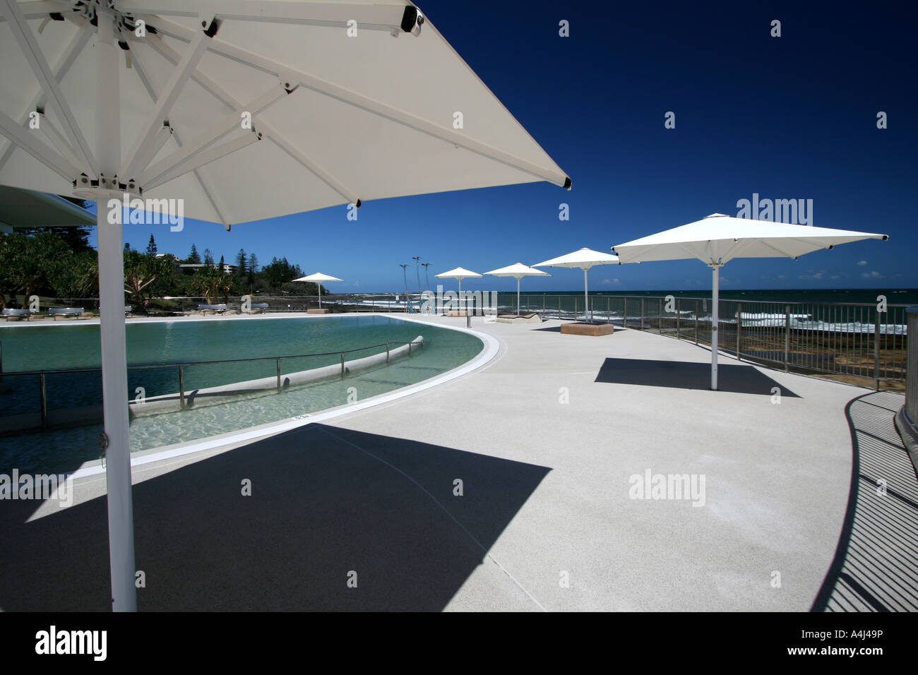 SALT WATER SWIMMING POOL KINGS BEACH SUNSHINE COAST QUEENSLAND ...