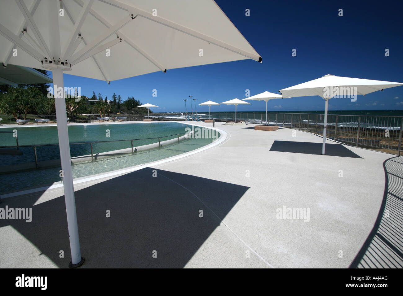 SALT WATER SWIMMING POOL KINGS BEACH SUNSHINE COAST QUEENSLAND ...