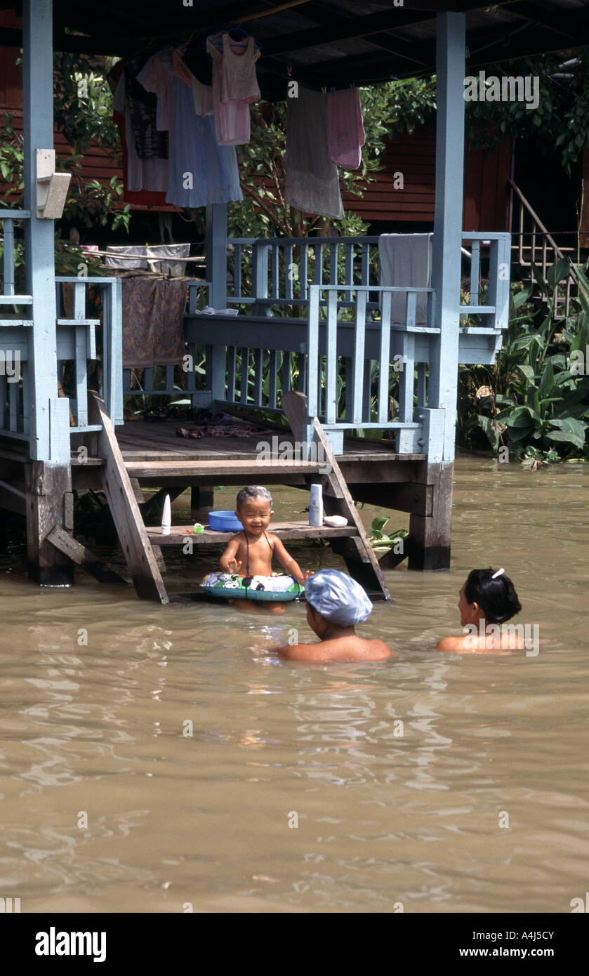 Suburbs bangkok hi-res stock photography and images - Alamy