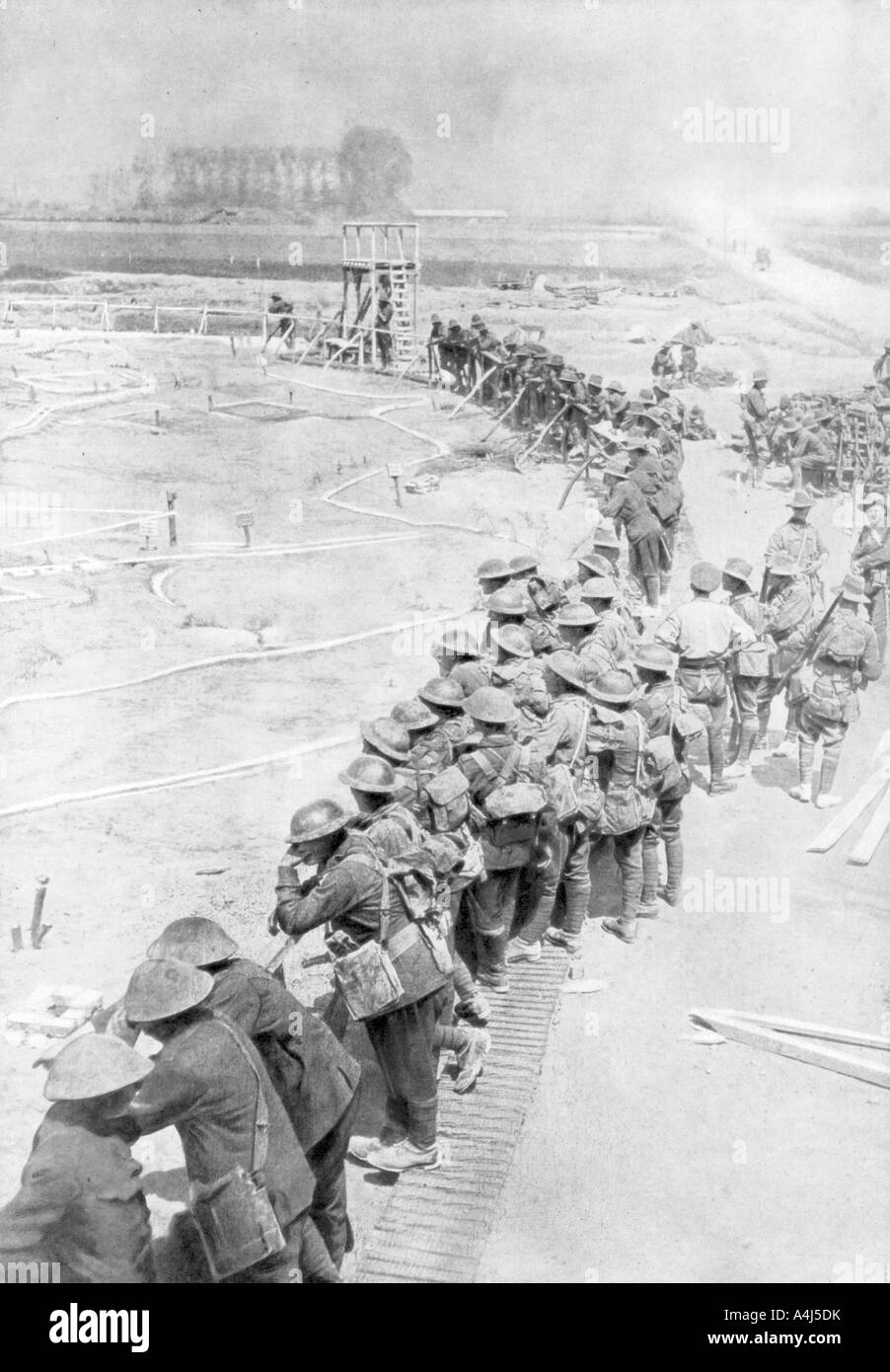 Australian troops the day before of the Battle of Messines, Belgium, 6 ...