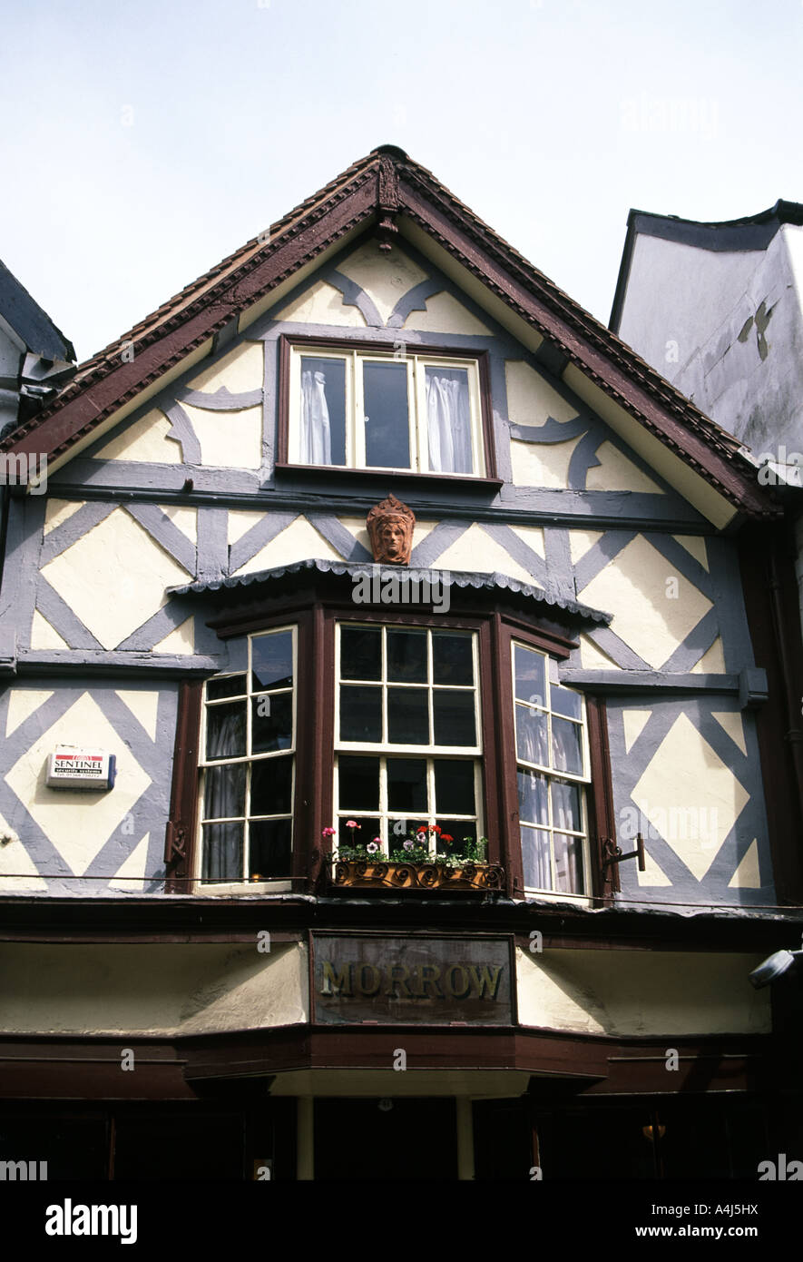 Timber framed gable hi-res stock photography and images - Alamy