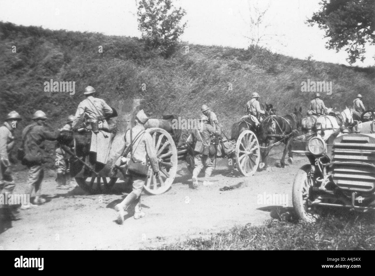 French artillery hi-res stock photography and images - Alamy