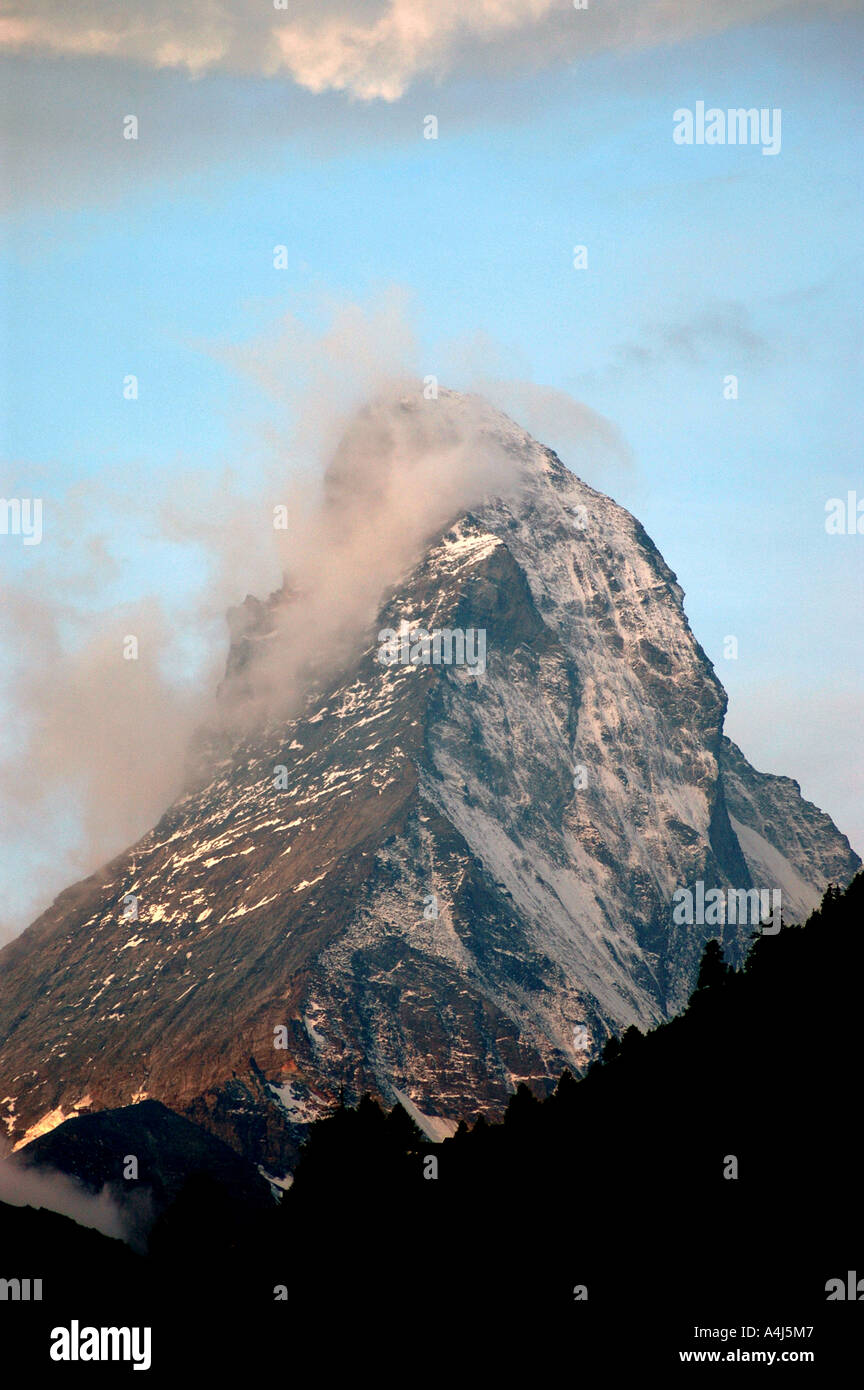 Switzerland Matterhorn peak clear day mountain swiss alps overlooks ...