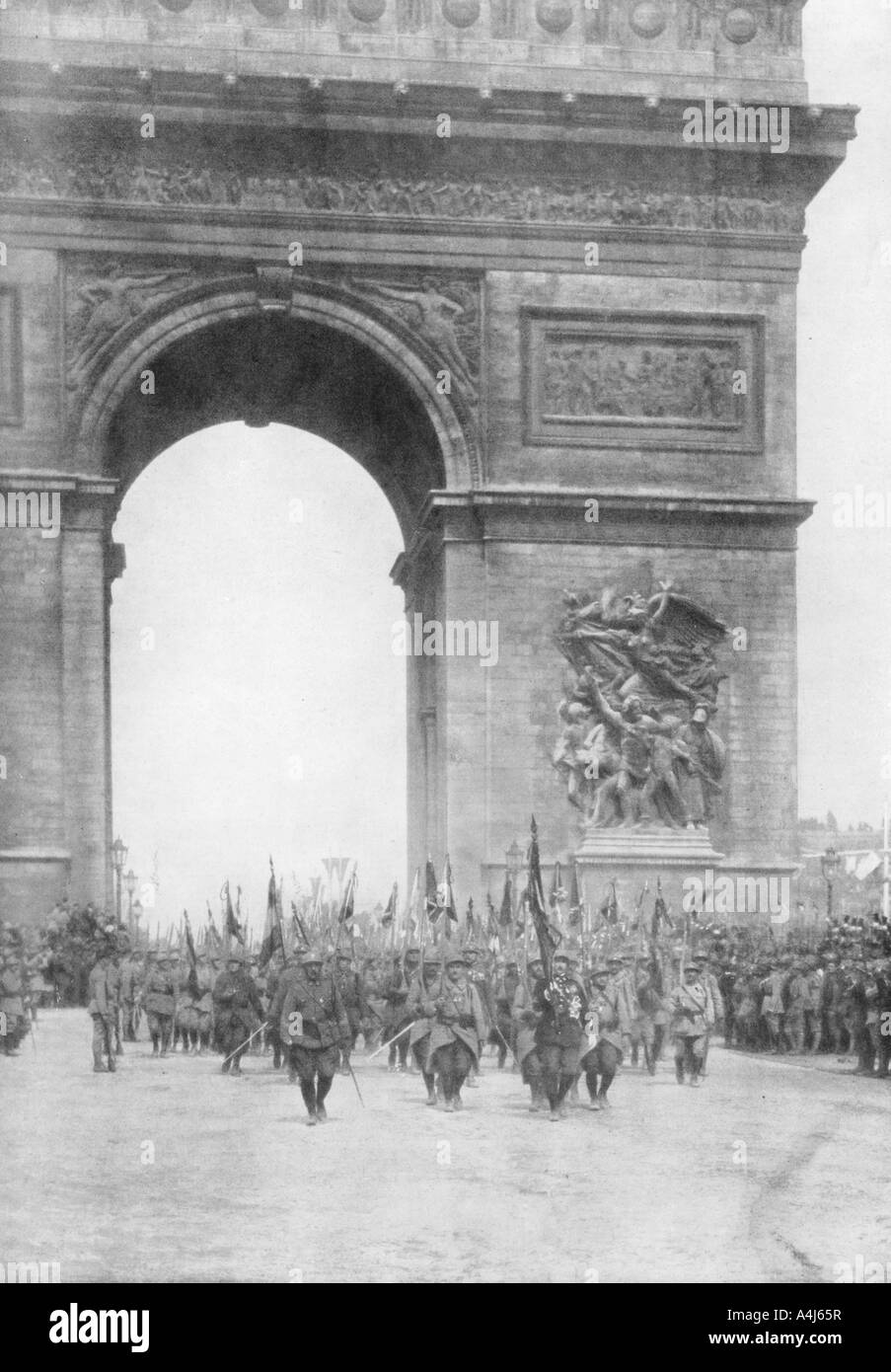 Paris 14 july 1919 parade hi-res stock photography and images - Alamy