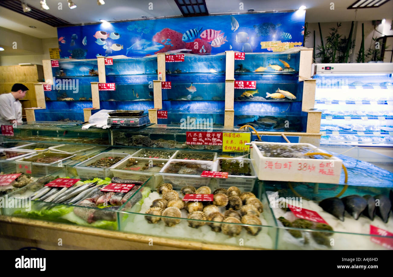 CHINA BEIJING Seafood restaurant in Beijing where you pick out live ...