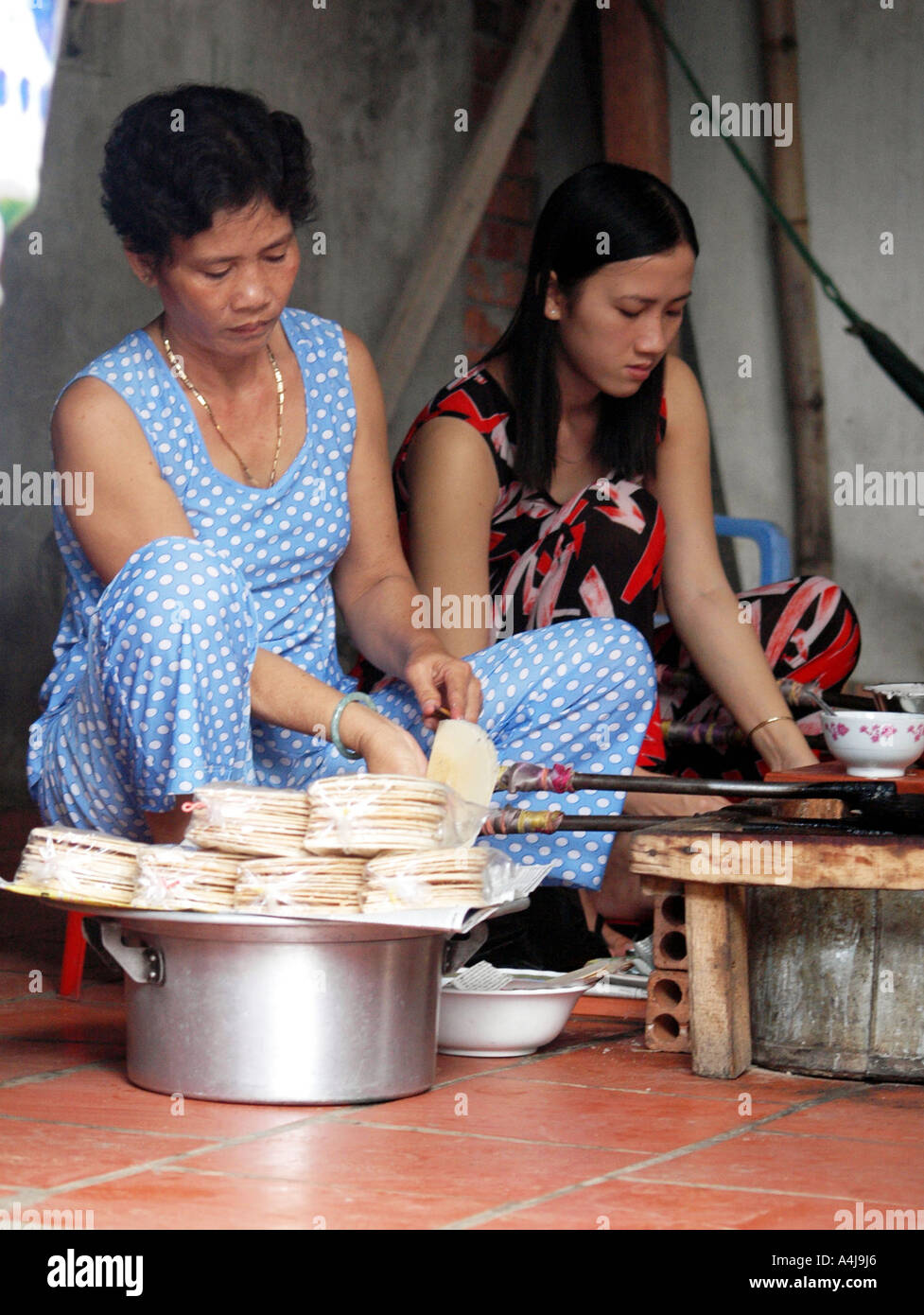 Making crackers hi-res stock photography and images - Alamy
