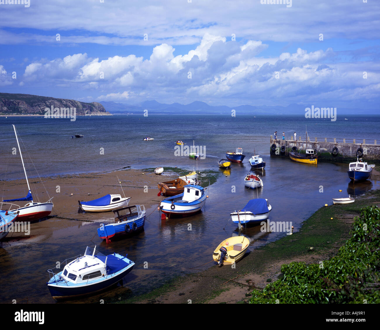 Welsh water hi-res stock photography and images - Alamy