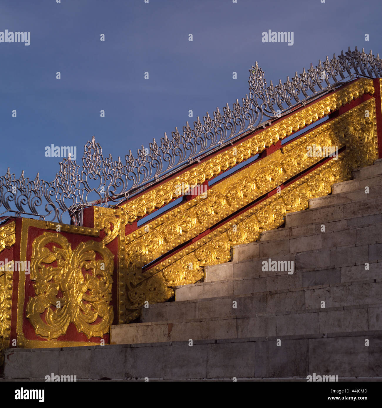 Gold rail bannister staircase hi-res stock photography and images - Alamy