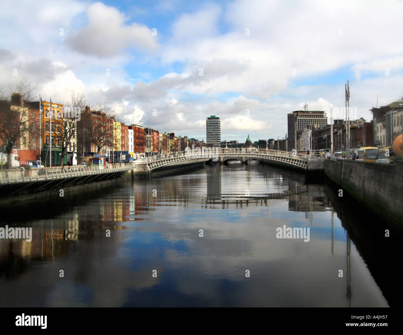 Carlisle bridge dublin hi-res stock photography and images - Alamy
