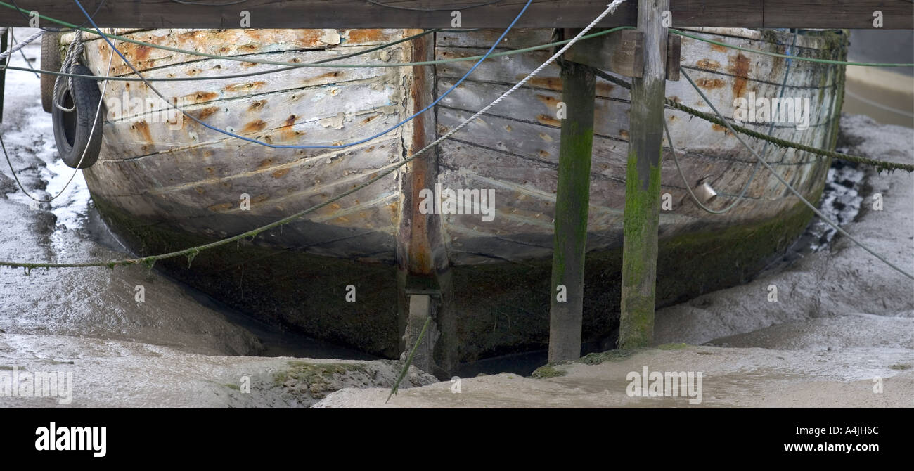 Old wooden boat hull hi-res stock photography and images - Alamy