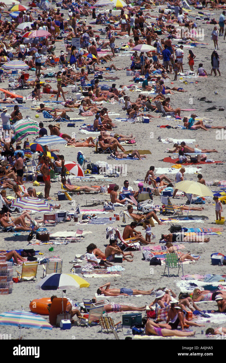 Summer crowds at Laguna Beach California USA Stock Photo - Alamy