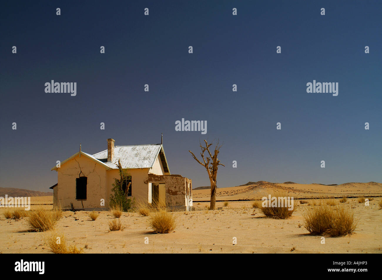 Sandy railway station hi-res stock photography and images - Alamy