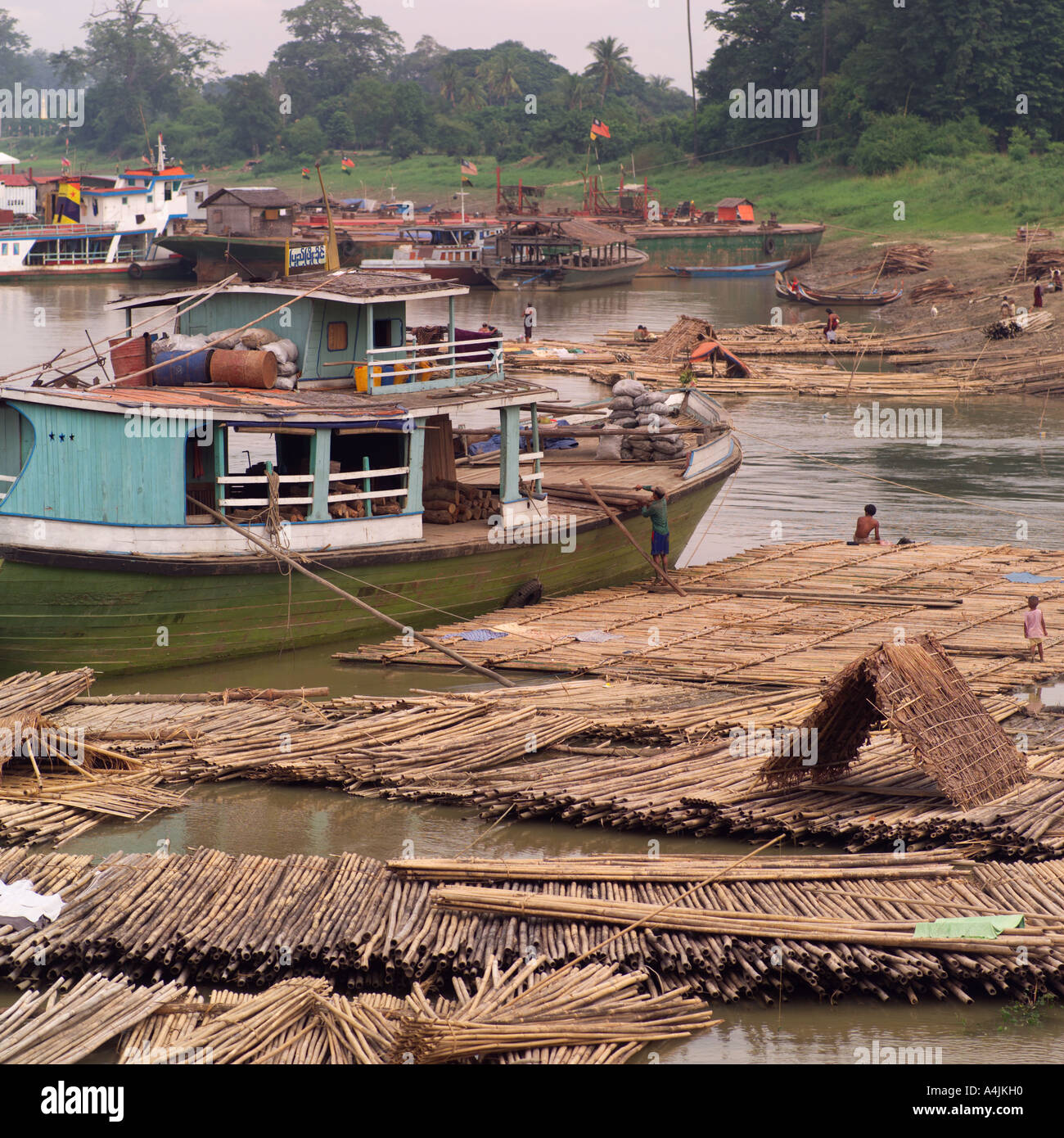Myanmar boats myanmar ship myanmar ships burma ships hi-res stock ...