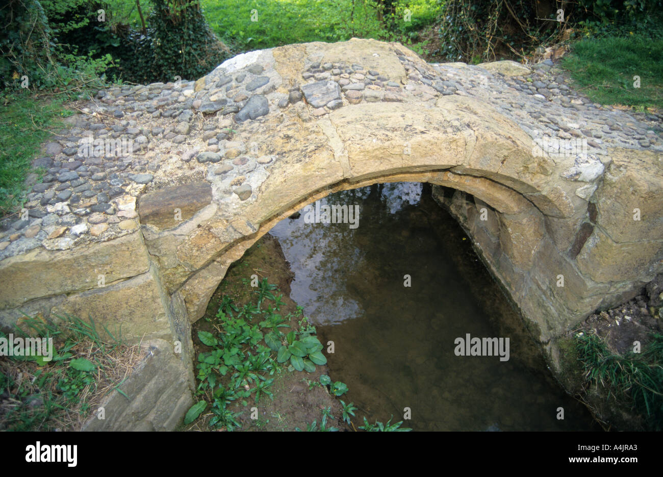 Packhorse bridge Utterby Lincolnshire Stock Photo - Alamy