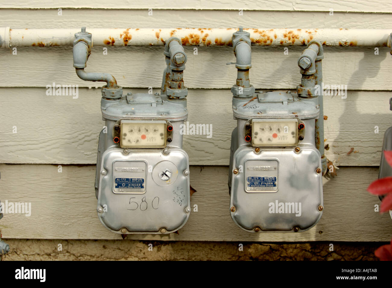 Natural gas meter outside house hi-res stock photography and images - Alamy
