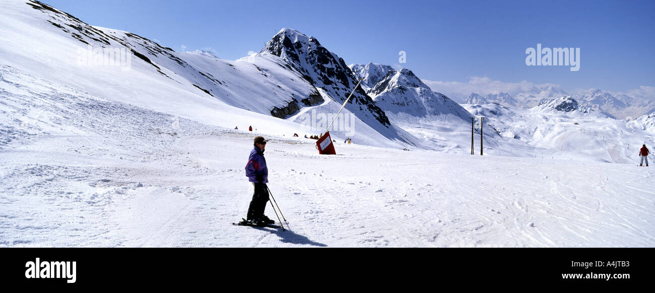 Piste Markers High Resolution Stock Photography and Images - Alamy