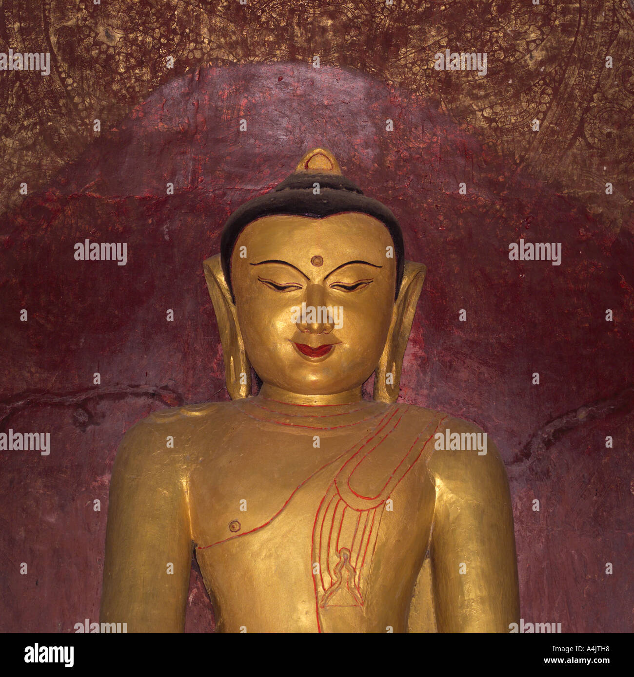 Gilding temples gold hi-res stock photography and images - Alamy