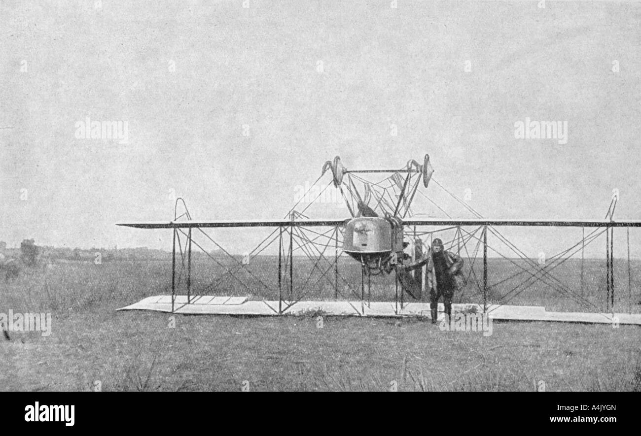 Biplane 1915 hi-res stock photography and images - Alamy