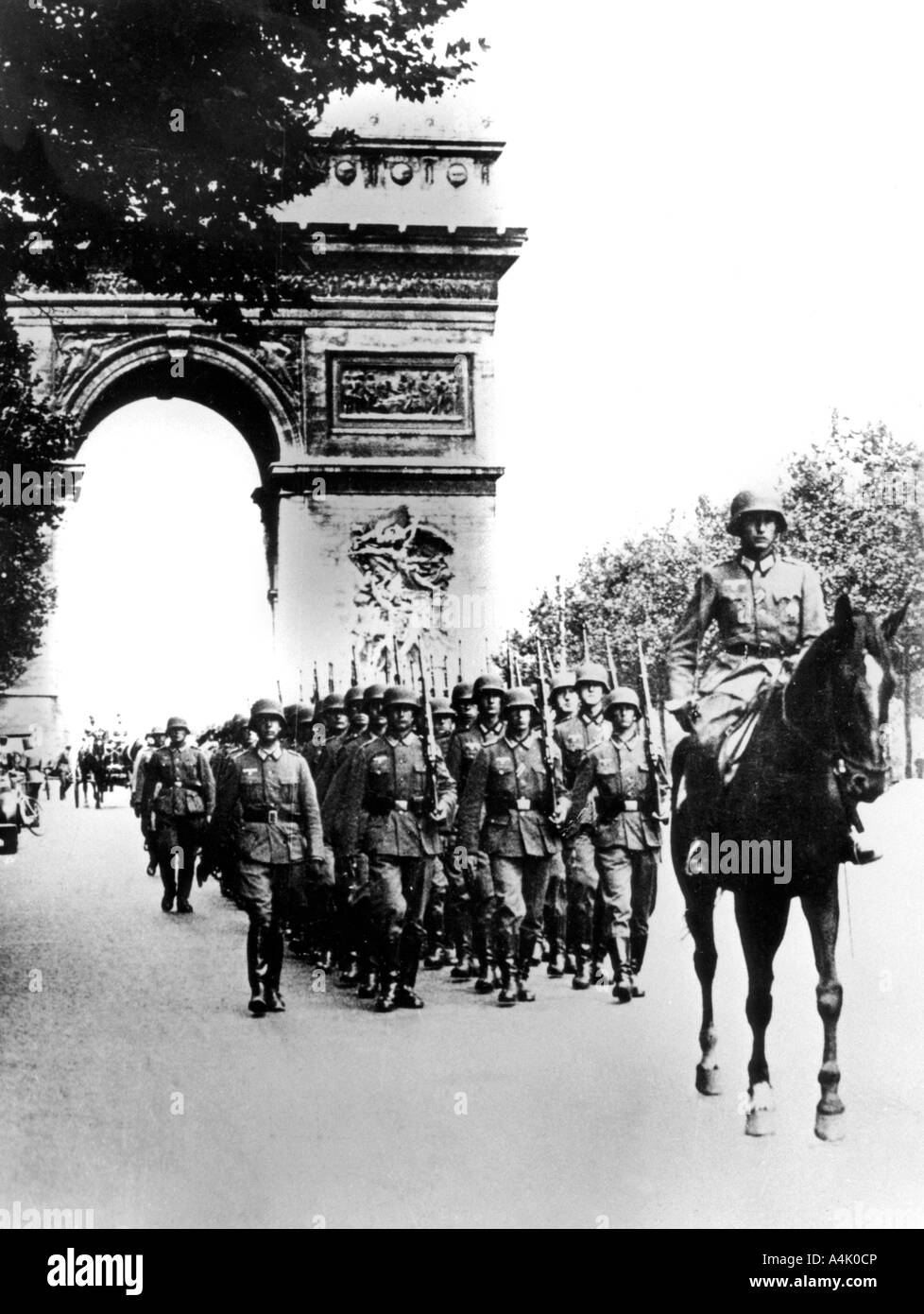 German troops marching hi-res stock photography and images - Alamy
